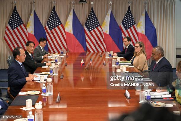 293 Philippine Undersecretary Photos And High Res Pictures Getty Images