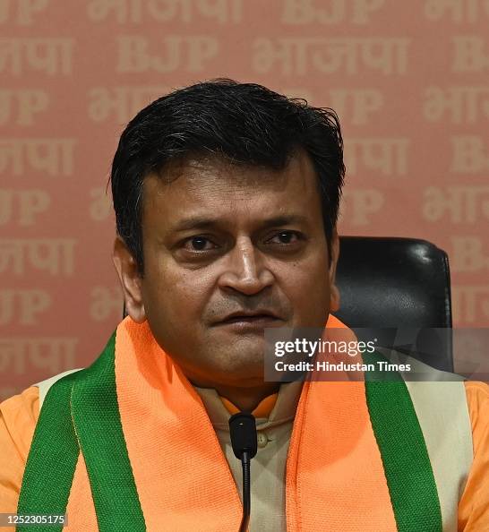 Former JD leader Ajay Alok address media after joining Bharatiya ... Former JD leader Ajay Alok address media after joining Bharatiya ...