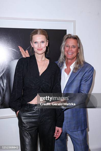 German Model Toni Garrn And Australian Photographer Russell James News Photo Getty Images
