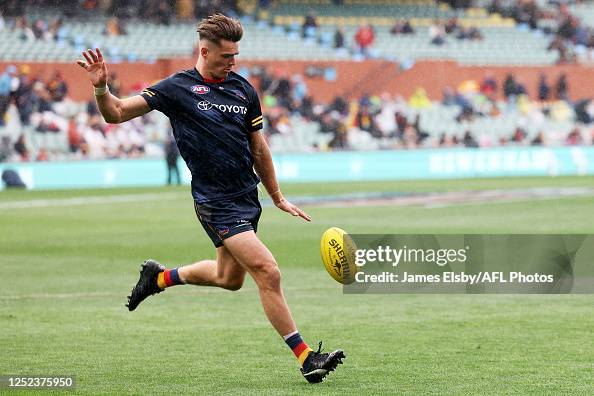 Ben Keays Of The Crows Warms Up During The 2023 Afl Round 07 Match News Photo Getty Images