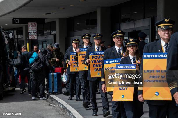 Picket Captain Photos And Premium High Res Pictures Getty Images