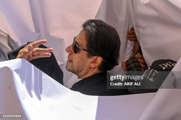 Prime Minister Imran Khan Photos and Premium High Res Pictures - Getty ... Prime Minister Imran Khan Photos and Premium High Res Pictures - Getty ...