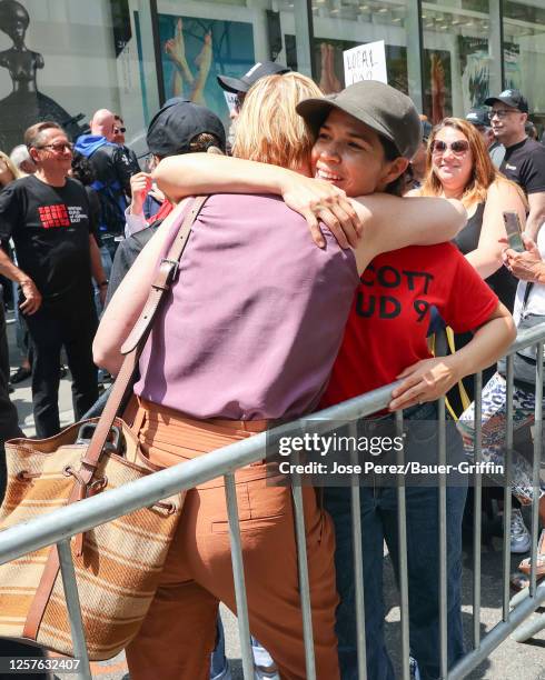 Cynthia Nixon Outdoor Photos And Premium High Res Pictures Getty Images