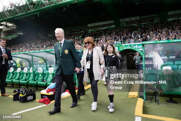 Lisbon Lion Jim Craig Photos and Premium High Res Pictures - Getty Images Lisbon Lion Jim Craig Photos and Premium High Res Pictures - Getty Images