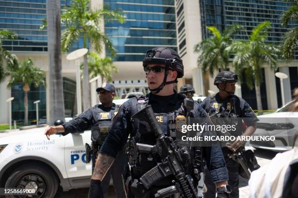 820 Wilkie D Ferguson Jr Stock Photos, High-Res Pictures, and Images ... 820 Wilkie D Ferguson Jr Stock Photos, High-Res Pictures, and Images ...