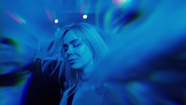 5429 Woman Dancing Night Club Stock Videos Footage And 4k Video Clips Getty Images