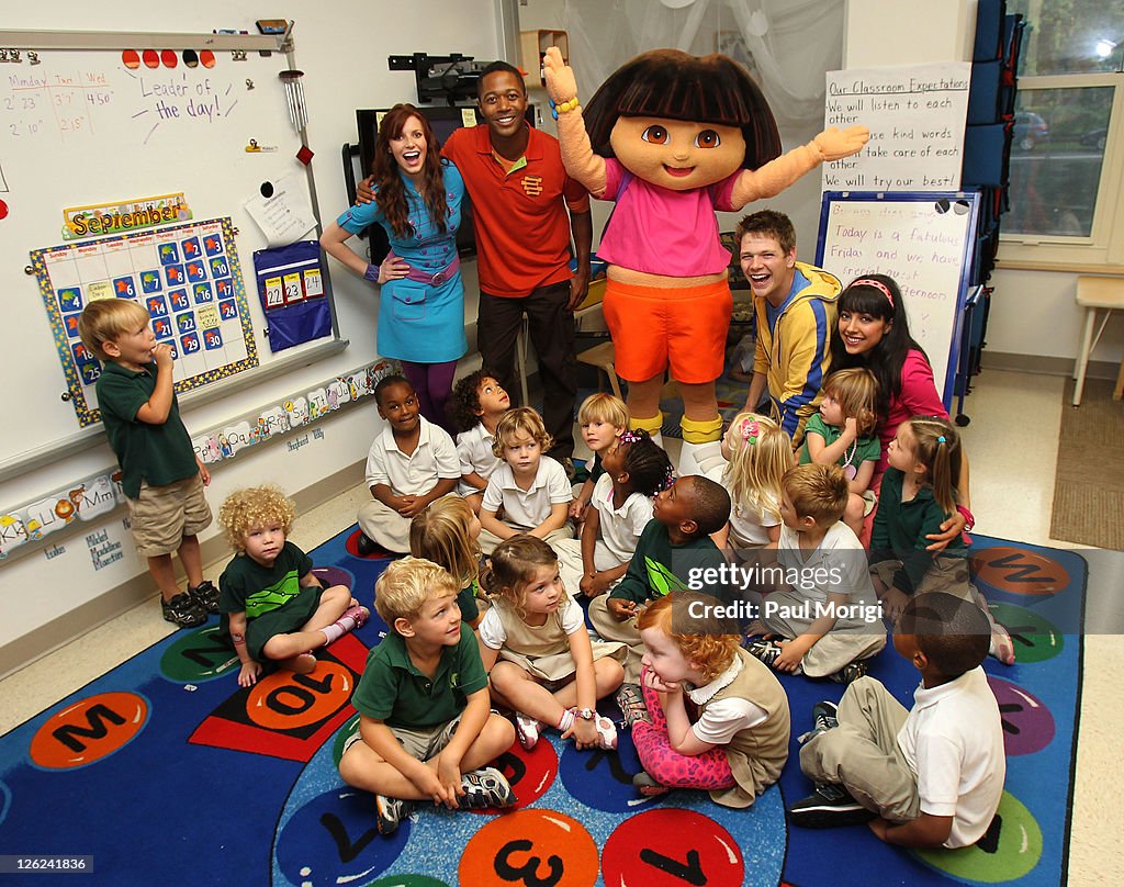 Nickelodeons The Fresh Beat Band And Dora The Explorer Visit Brent