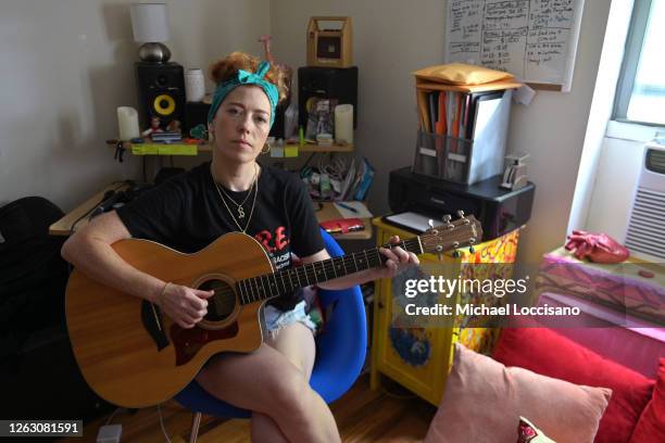 Bridget Barkan Photos Photos Et Images De Collection Getty Images