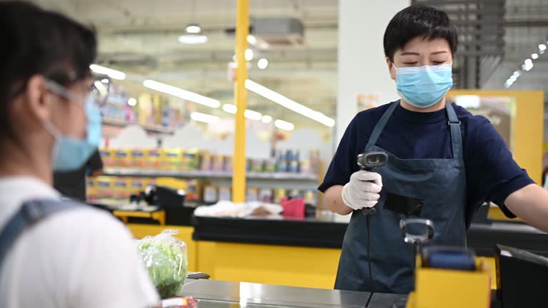 1139 Chinese Shop Assistant Stock Videos Footage And 4k Video Clips Getty Images