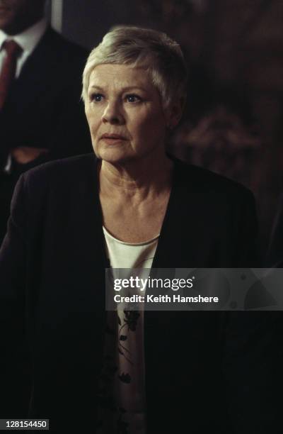 302 Judi Dench 1999 Photos And High Res Pictures Getty Images