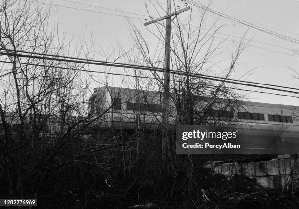 Long Island railroad train 이미지 (1282776969) - 게티이미지뱅크