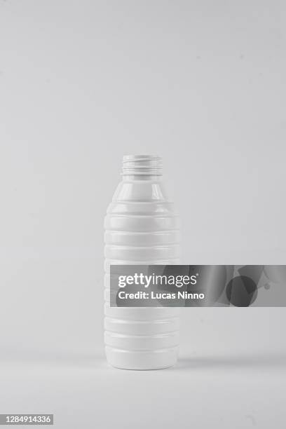 Water Bottle Mockup Imagens E Fotografias De Stock Getty Images
