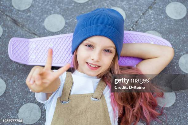Skater Girl Hair Photos And Premium High Res Pictures Getty Images