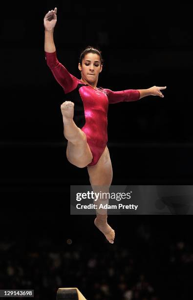 Aly Raisman Beam Photos And Premium High Res Pictures Getty Images