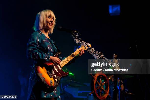 2 014 Joy Formidable Photos And High Res Pictures Getty Images