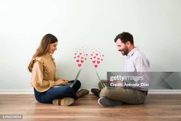 Common Misconceptions About Modern Dating and How to Navigate Them