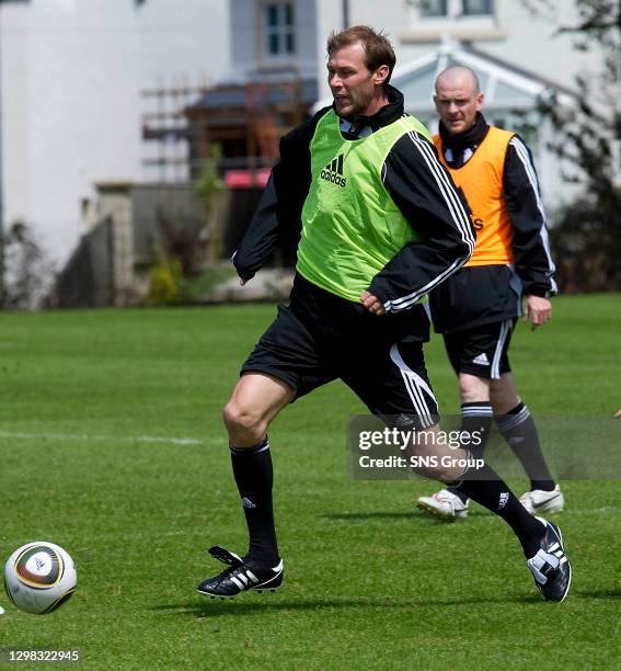 64 Rangers Duncan Ferguson Stock Photos, High-Res Pictures, and Images ... 64 Rangers Duncan Ferguson Stock Photos, High-Res Pictures, and Images ...