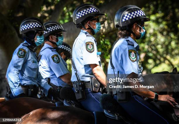 South Wales Police Officers Photos Et Images De Collection Getty Images