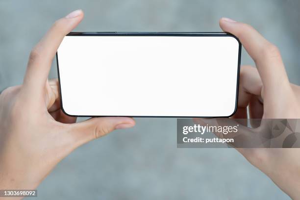 Girl Holding Cellphone Pov Photos And Premium High Res Pictures Getty Images