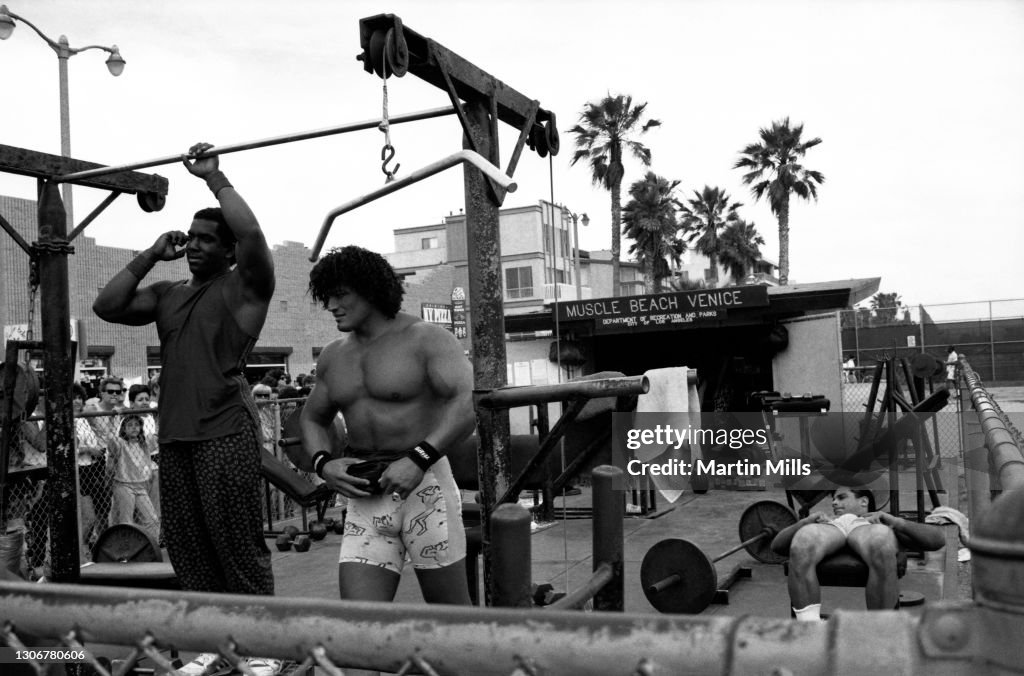 A Group Of Men Show Off Their Muscles While Working Out At Muscle News Photo Getty Images