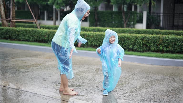 704 Mother Son Shower Stock Videos Footage And 4k Video Clips Getty