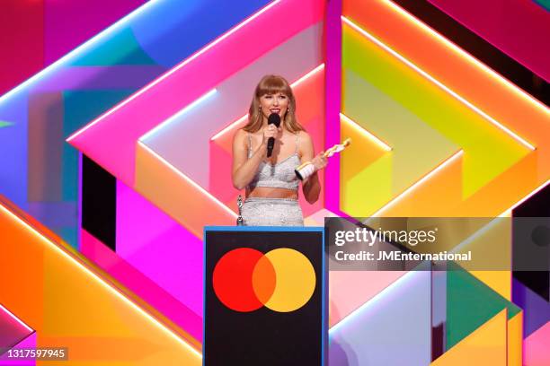 Taylor Swift Brit Awards Photos And Premium High Res Pictures Getty