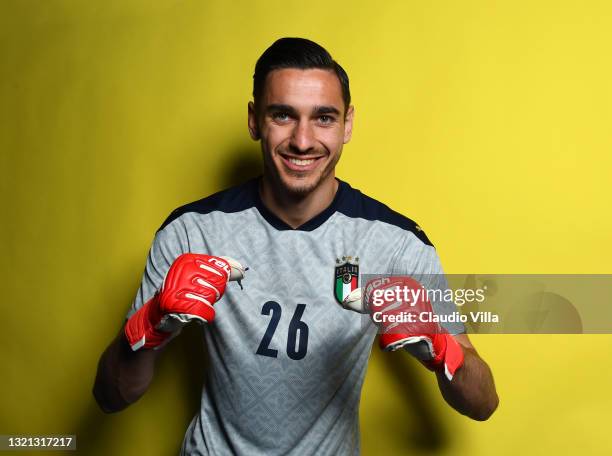 Alex Meret Photos and Premium High Res Pictures - Getty Images Alex Meret Photos and Premium High Res Pictures - Getty Images