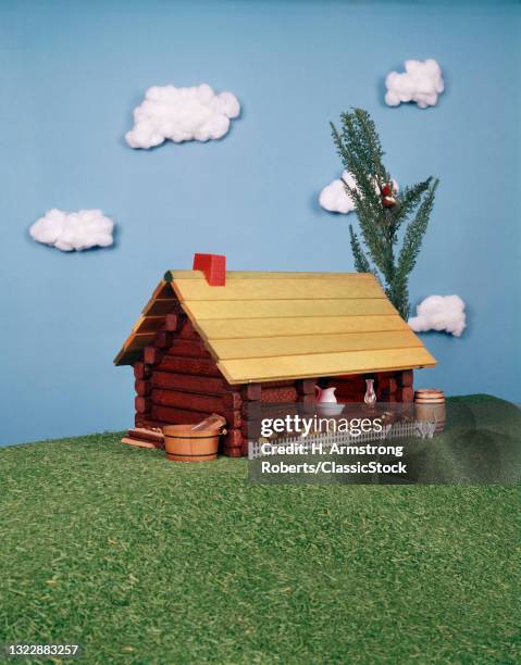 Lincoln Logs Toy Photos And Premium High Res Pictures Getty Images