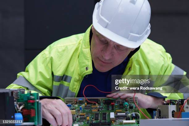 160 Disassembly Line Stock Photos, High-Res Pictures, and Images ... 160 Disassembly Line Stock Photos, High-Res Pictures, and Images ...