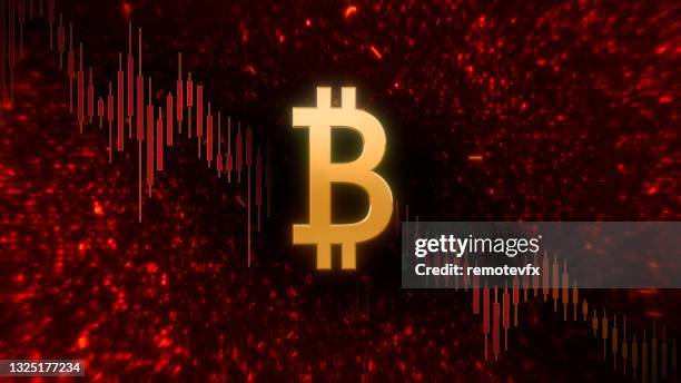 Bitcoin's weekly analysis sees red: 91K traders liquidated & ETFs exit ...