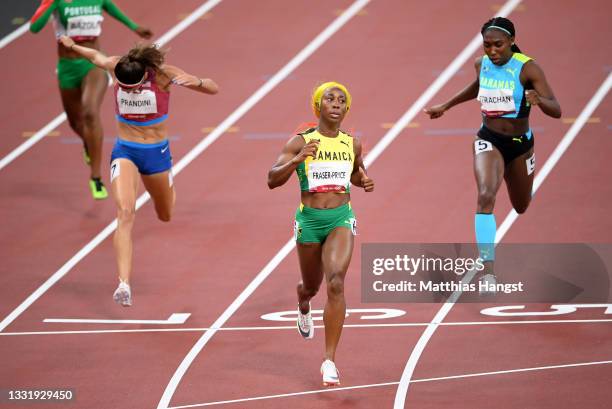 Olympic Finish Line Photos And Premium High Res Pictures Getty Images