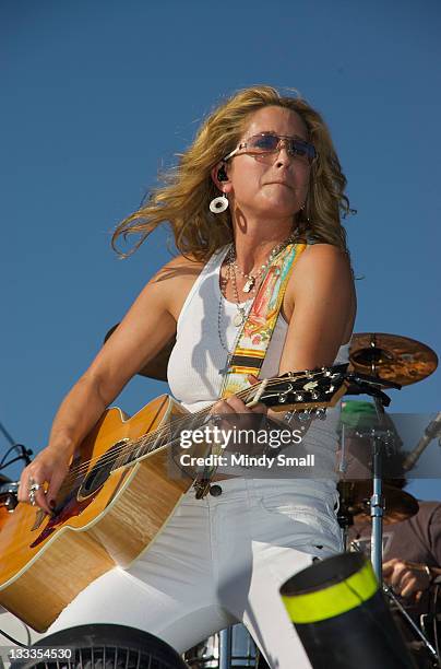 1095 Heidi Newfield Photos And High Res Pictures Getty Images