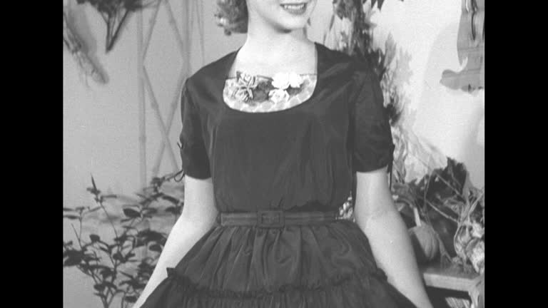 64 Look Up Her Skirt Stock Videos Footage And 4k Video Clips Getty Images