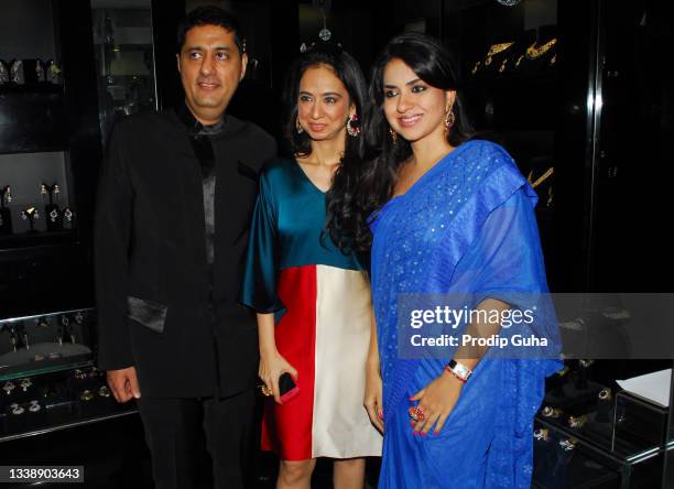 Sunil Datwani Photos and Premium High Res Pictures - Getty Images Sunil Datwani Photos and Premium High Res Pictures - Getty Images