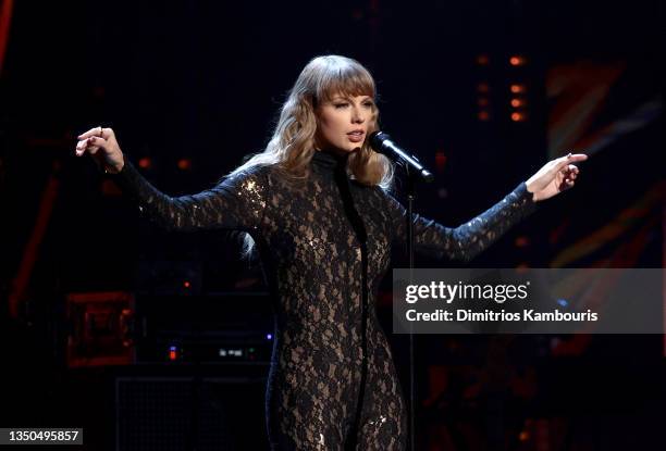 Us Rock And Roll Taylor Photos And Premium High Res Pictures Getty Images