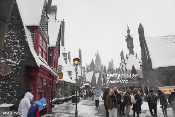 The Wizarding World Of Harry Potter Photos And Premium High Res Pictures Getty Images
