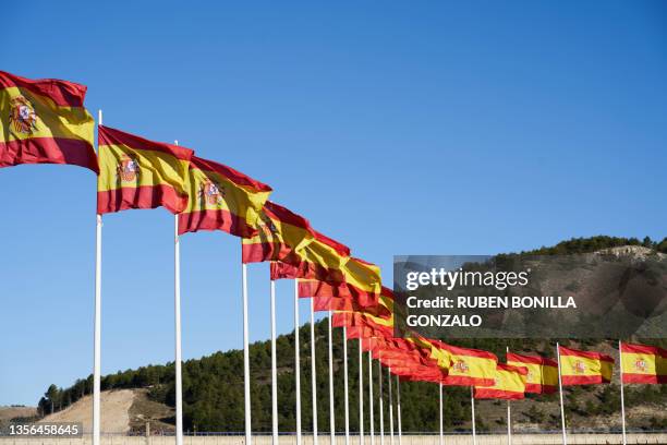 Spanish Flag Emblem Photos And Premium High Res Pictures Getty Images
