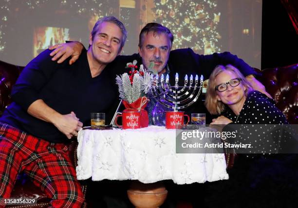 Chris Noth Photos And Premium High Res Pictures Getty Images