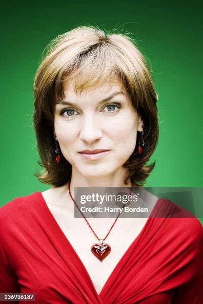 Tv Presenter Fiona Bruce Is Photographed For The Observer On June 30