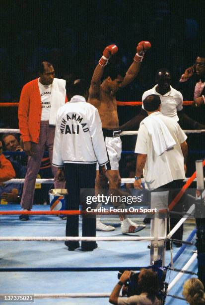 459 Ali Vs Spinks Stock Photos, High-Res Pictures, and Images - Getty ... 459 Ali Vs Spinks Stock Photos, High-Res Pictures, and Images - Getty ...