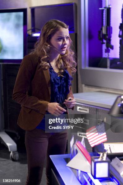 Eureka Omega Girls Episode 415 Pictured Jordan Hinson As Zoe