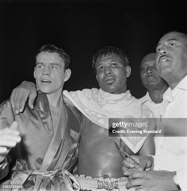 Terry Downes Boxer Photos and Premium High Res Pictures - Getty Images Terry Downes Boxer Photos and Premium High Res Pictures - Getty Images