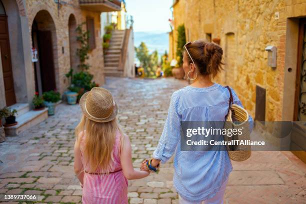 Expert Tips for Traveling with Kids in Tuscany
