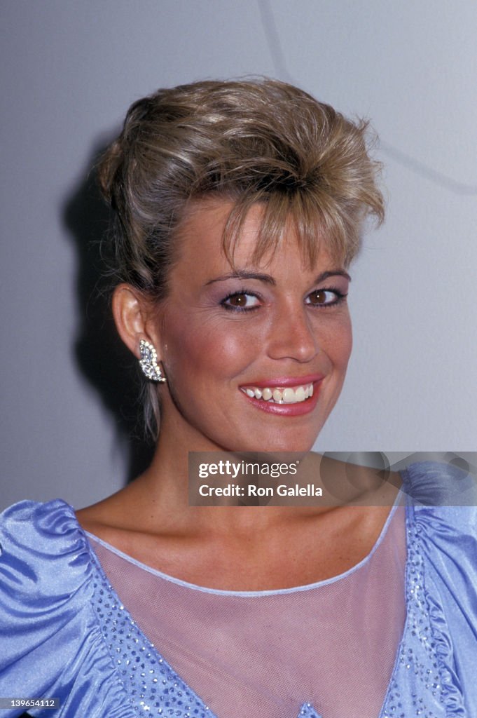 Tv Personality Vanna White Attending The Taping Of Bob Hopes Easter