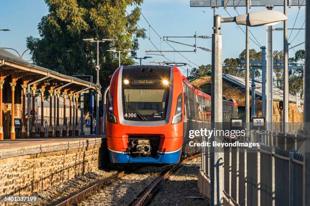 Adelaide Metro electric train on electrified Gawler Line 이미지 ...