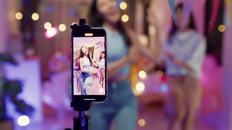 9050 Asian Girls Dancing Stock Videos Footage And 4k Video Clips Getty Images