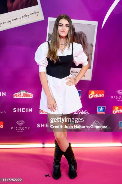 Stephanie Gil Photos And Premium High Res Pictures Getty Images