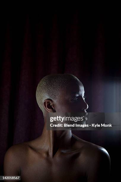 Woman Buzz Cut Profile Fotografías E Imágenes De Stock Getty Images