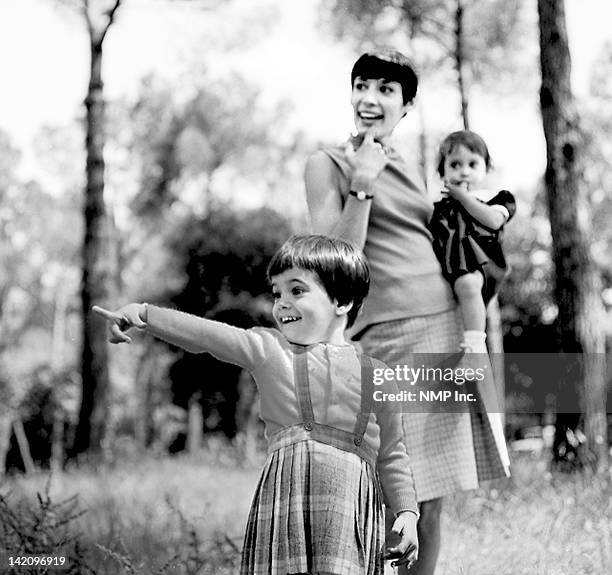 1960s Surprised Woman Fotografias E Filmes Do Acervo Getty Images