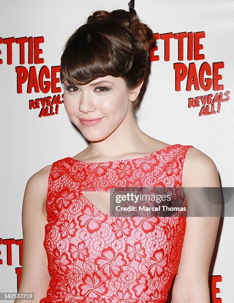 Bettie Page Reveals All Documentary Film Premiere Photos and Premium ... Bettie Page Reveals All Documentary Film Premiere Photos and Premium ...